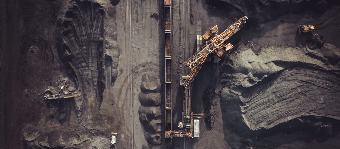 Multi-Polarized Antennas Improve Wireless Mining Network Systems